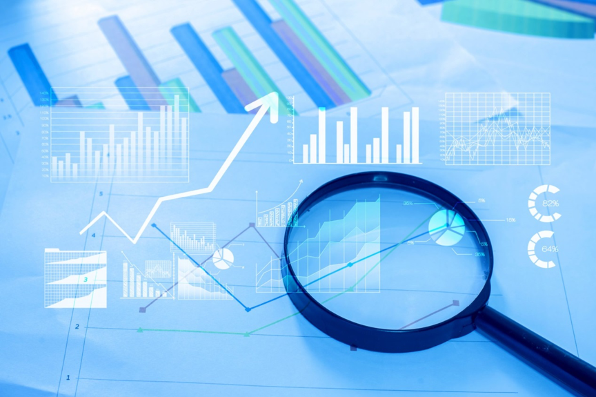 Analyze tracking errors between ETF and stock market index in the last ...